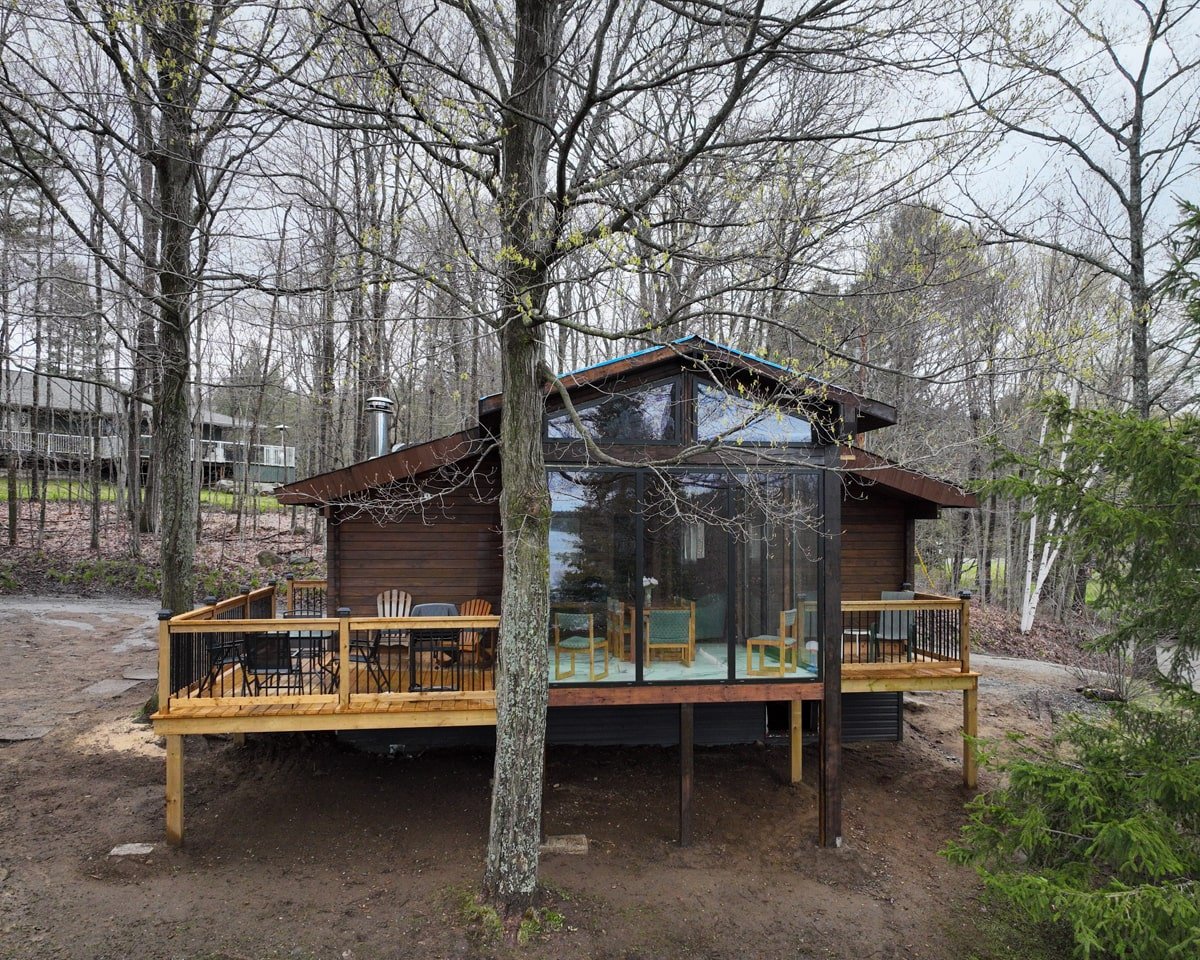 Pier 100 Cottages - Lakefront Resorts